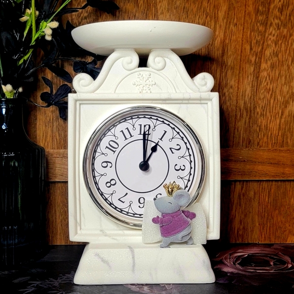 Bath & Body Works | Accents | Bbw Marble Clock W Mouse Pedestal 3wick ...